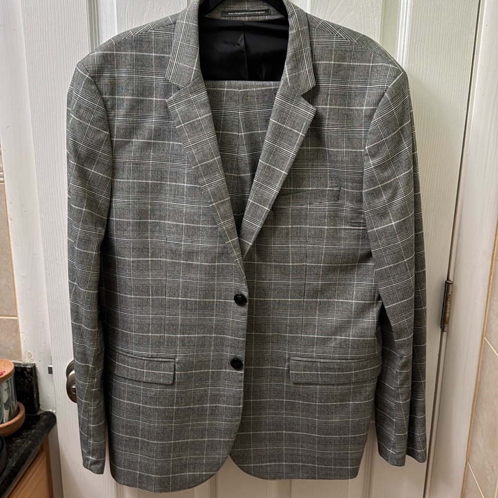 H&M. 2-Piece Suit. Black/White Grid Pattern. Jacket 4… - Gem